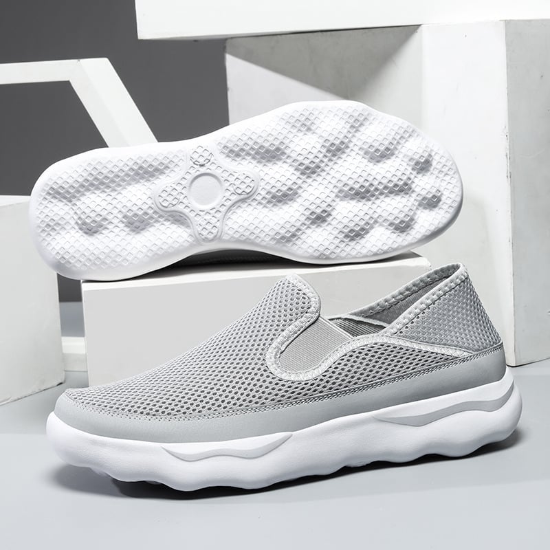 MANLYKICKS
